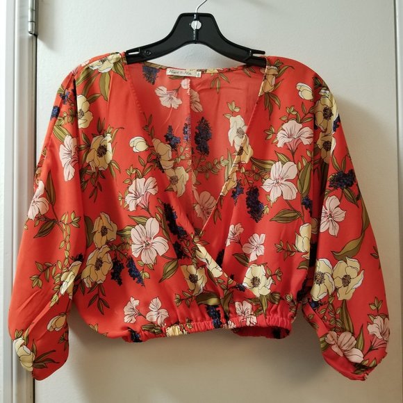 Heart & Hips | Tops | Cross Over Front 34 Sleeve Crop Top Woven | Poshmark